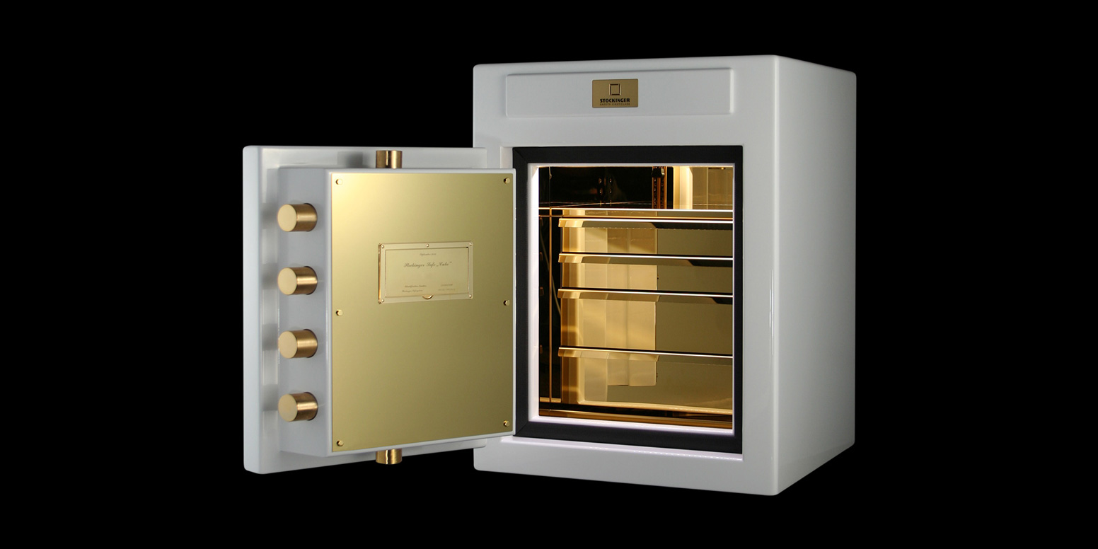 сейфы для дома в стиле хай-тек